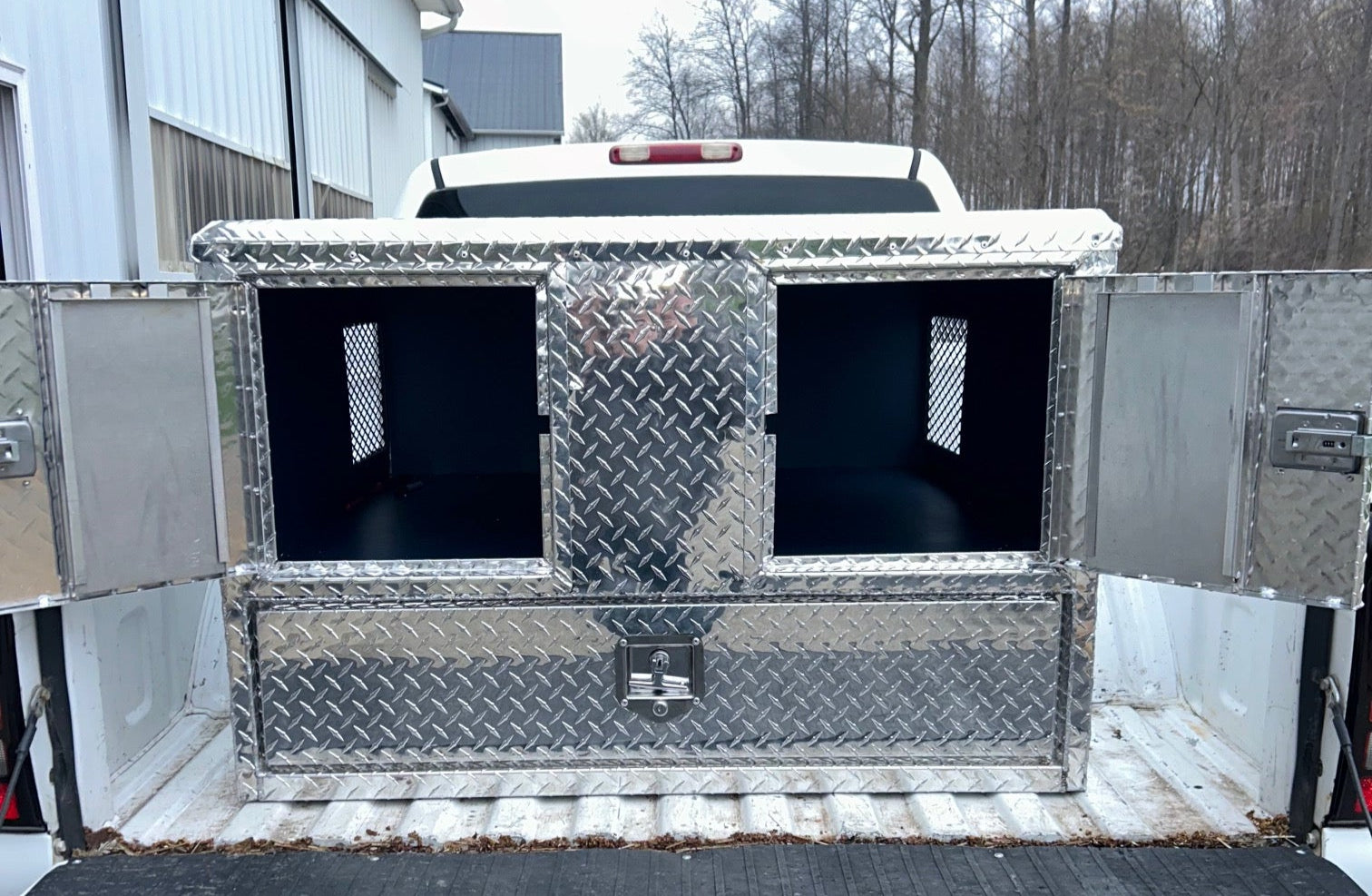 Shop Diamond Deluxe Dog Boxes, Crates, & Kennels | Okie Dog Supply ...